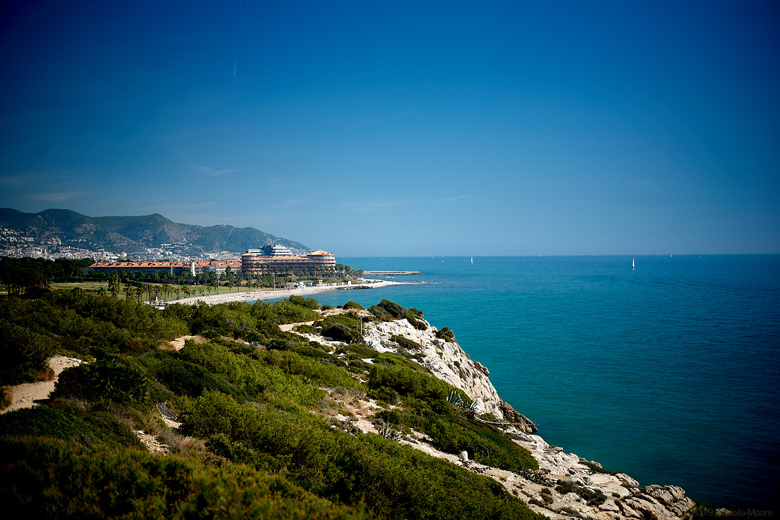 Vilanova to Sitges – Transient Eye